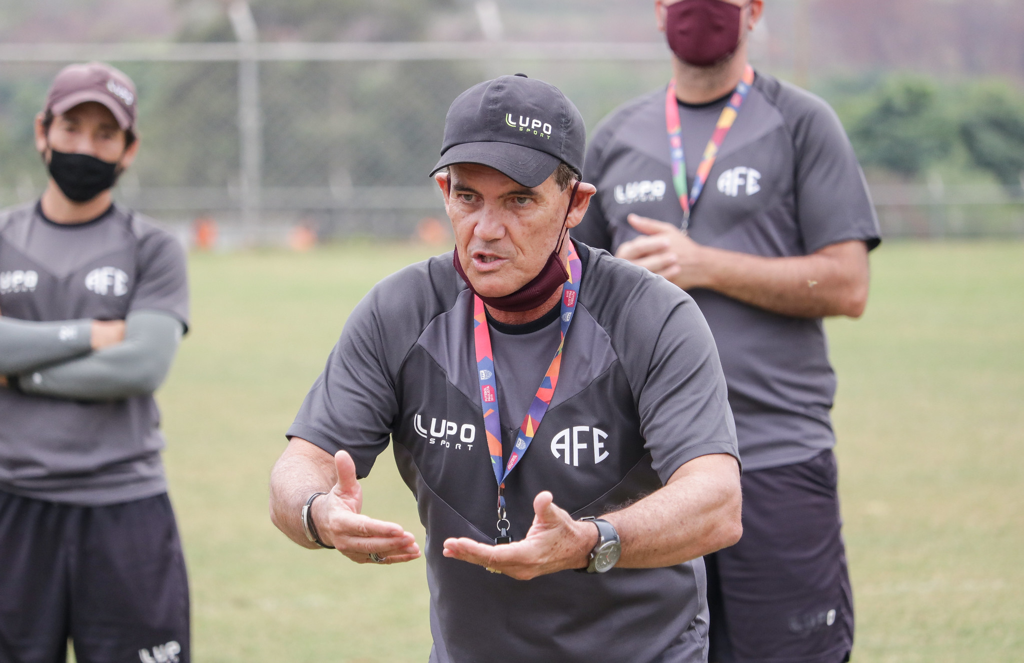 Paulo Roberto comemora vitória da Ferroviária e prioriza a ...