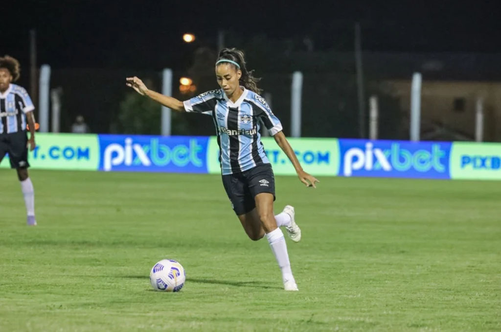 Ferroviária anuncia a chegada da lateral-esquerda Jéssica Soares, ex ...