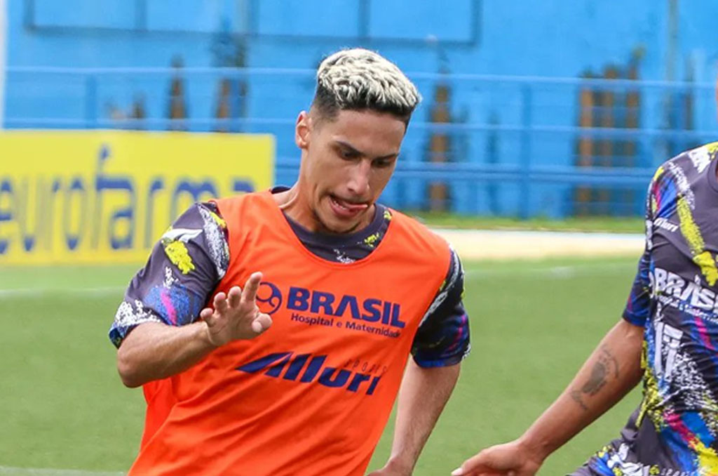 Atacante Júlio Vitor é desfalque para enfrentar a Ferroviária | RCIA ...
