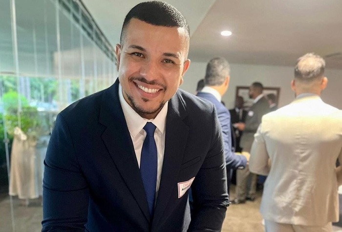 Ex-servidor da Câmara, Caio Rocha, toma posse no Senado Federal | RCIA Araraquara